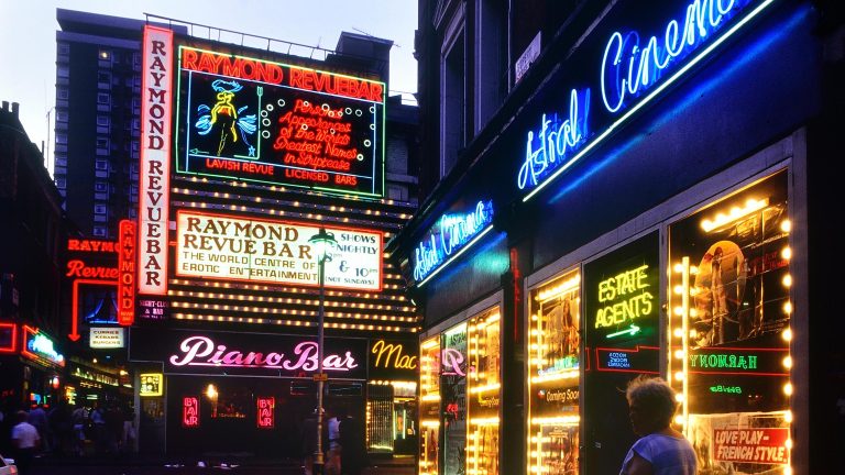 Douglas Gordon | CIRCA